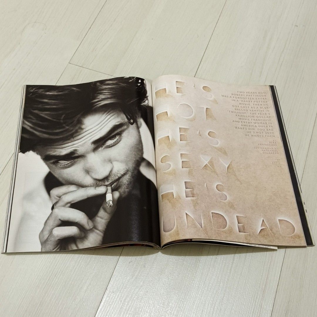 TWILIGHT SAGA SET: EDWARD CULLEN WRISTCUFF, GQ APRIL 2009 ROBERT ...