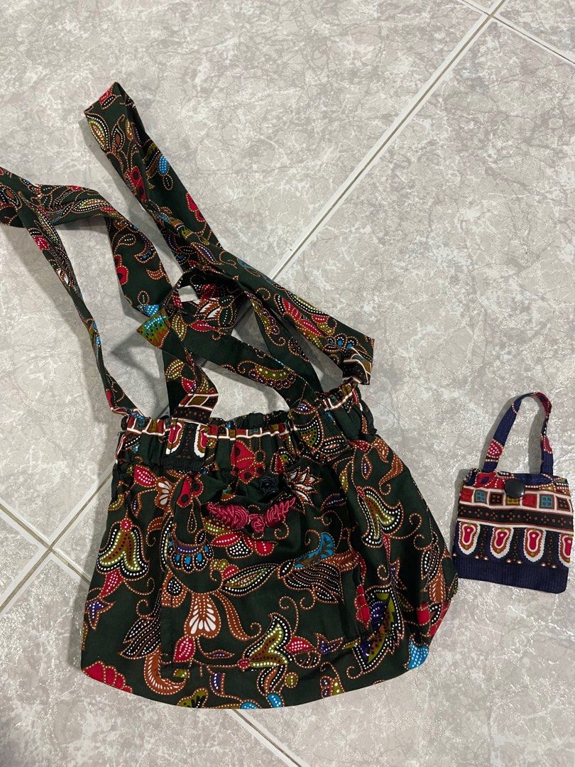 Unique batik sling / hand carry lunch bag, Women's Fashion, Bags ...