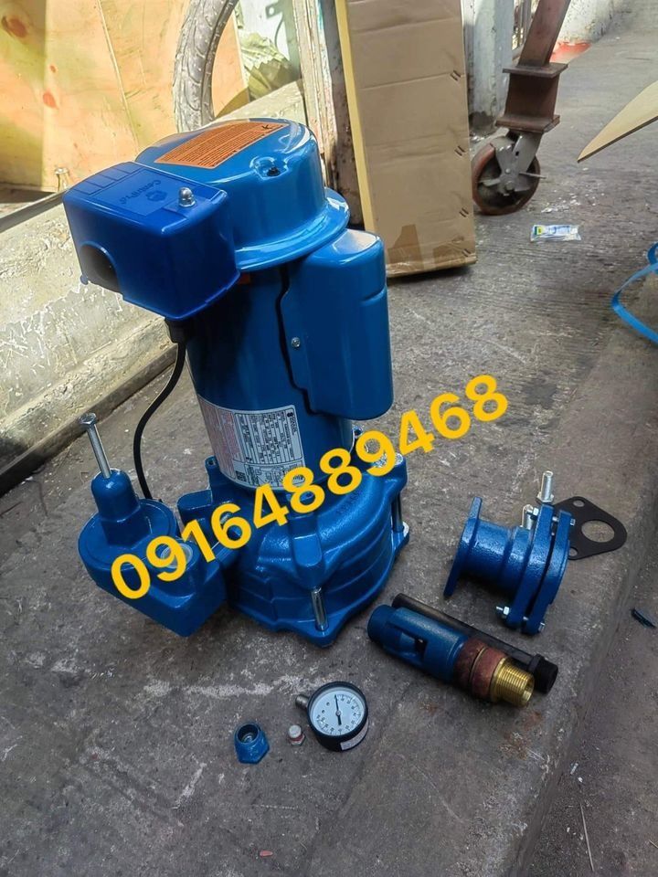 Vertical Gould's pump SJ20, Commercial & Industrial, Construction Tools ...