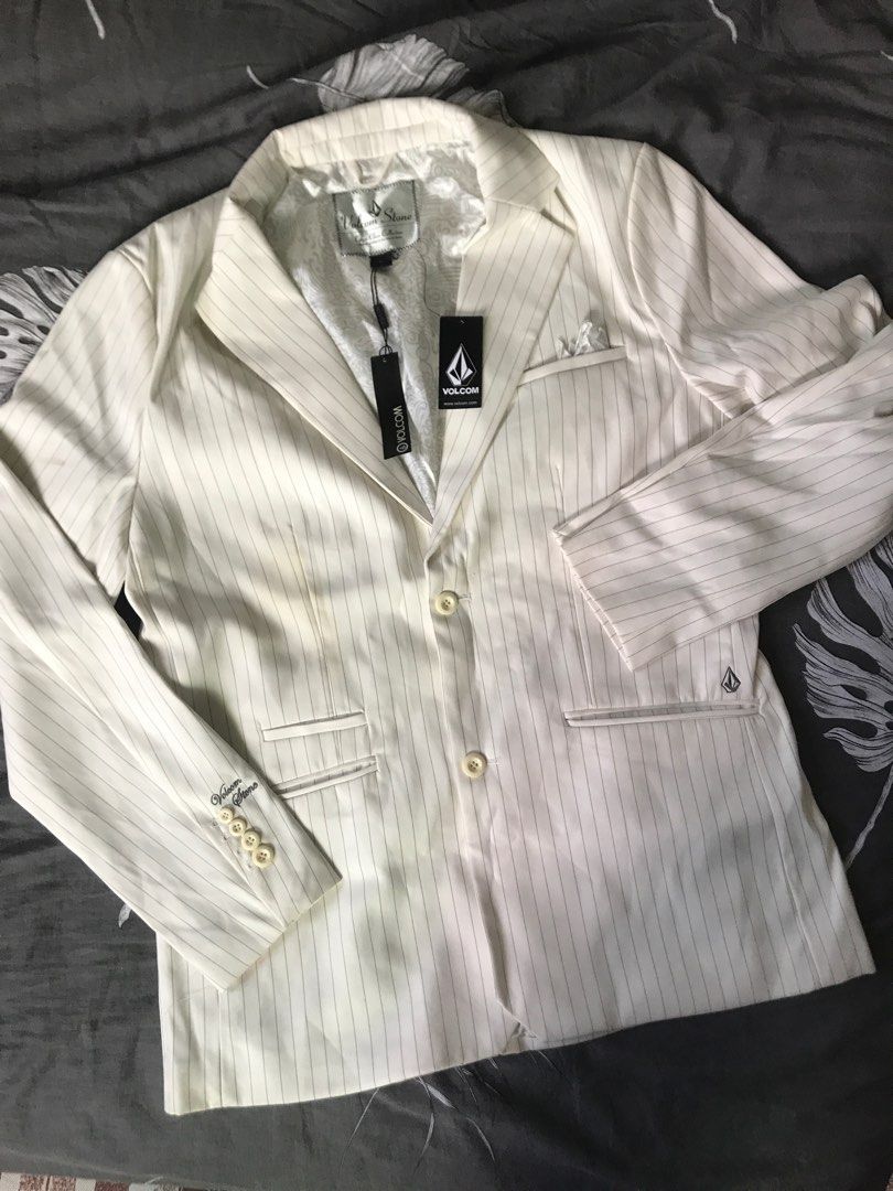 Volcom Stripe Corpo Suit Complete set, Men's Fashion, Coats, Jackets ...