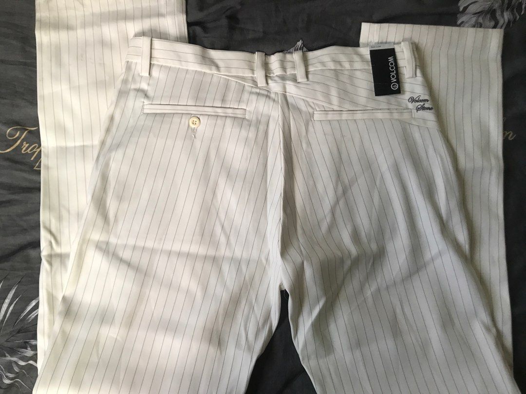 Volcom Stripe Corpo Suit Complete set, Men's Fashion, Coats, Jackets ...