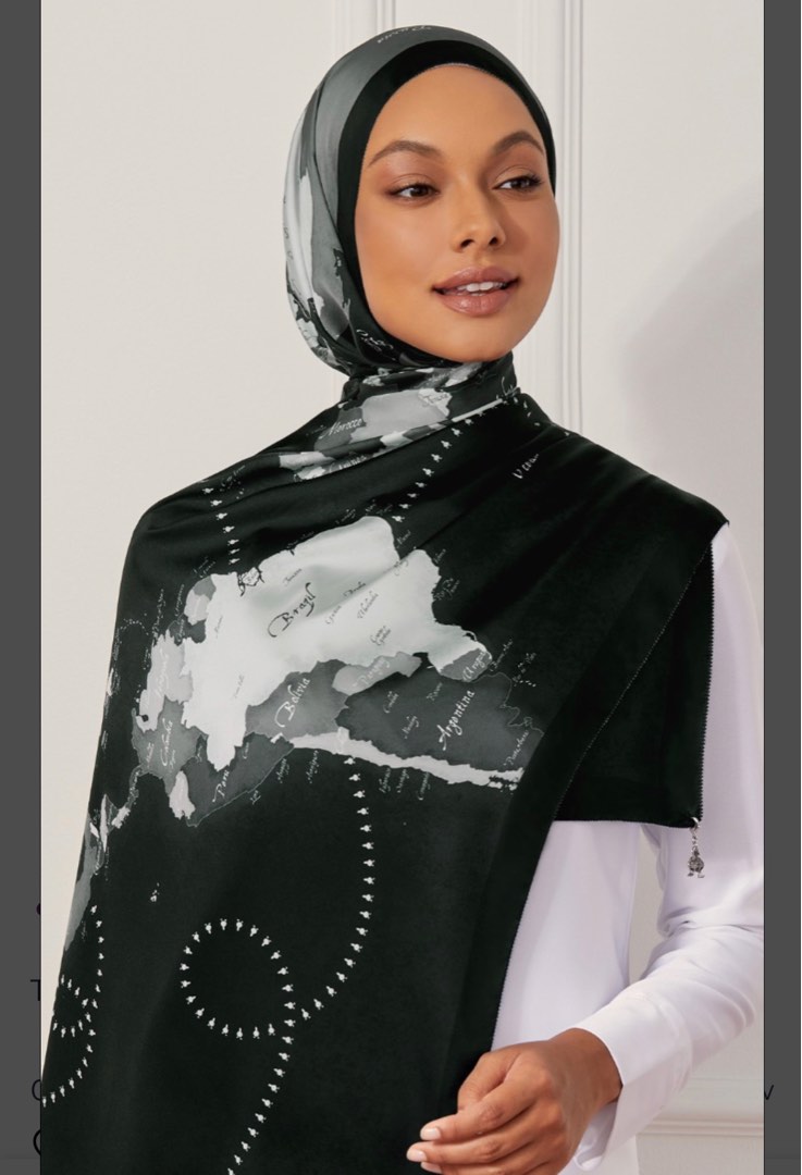 world map duck new shawl, Women's Fashion, Muslimah Fashion, Hijabs on ...