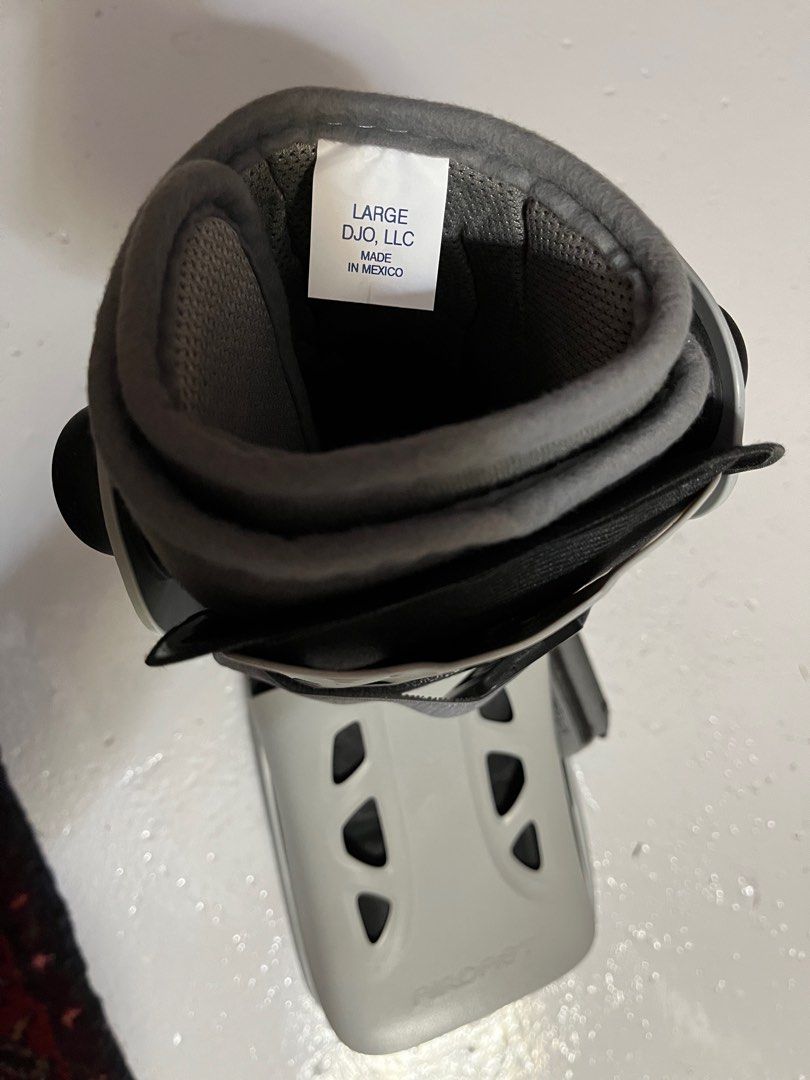 BRAND NEW Unused Aircast Orthopaedic Boot (short), Health & Nutrition ...