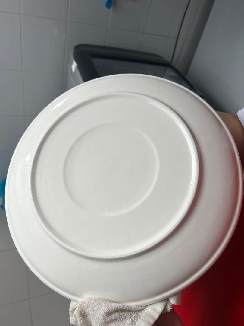 Big white plates, Furniture & Home Living, Kitchenware & Tableware ...