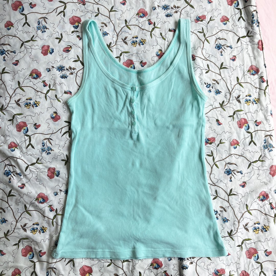 Blue ribbed tank top, Women's Fashion, Tops, Sleeveless on Carousell
