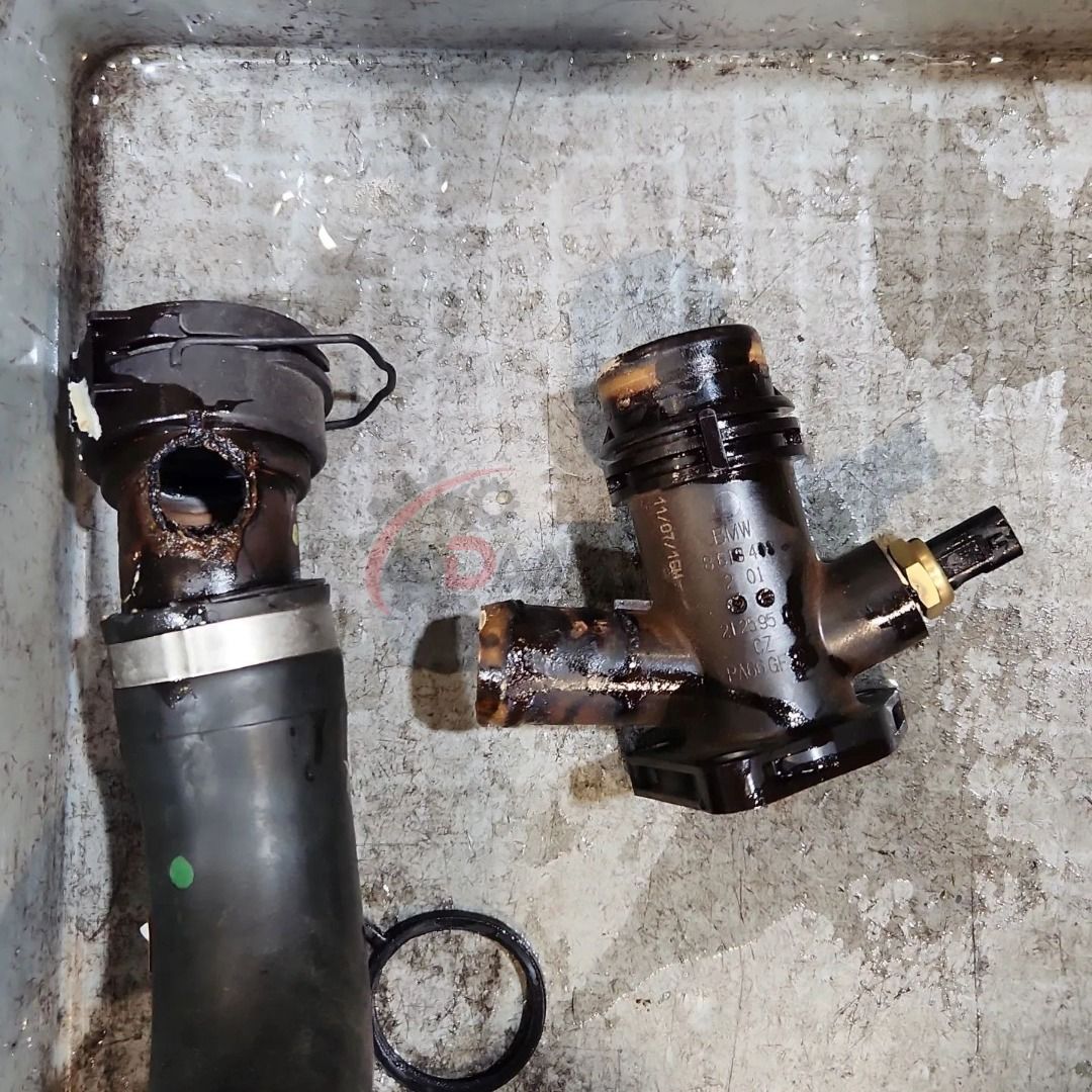 BMW G12 740i Oil Filter Housing and Coolant Hoses Replacement, Car ...