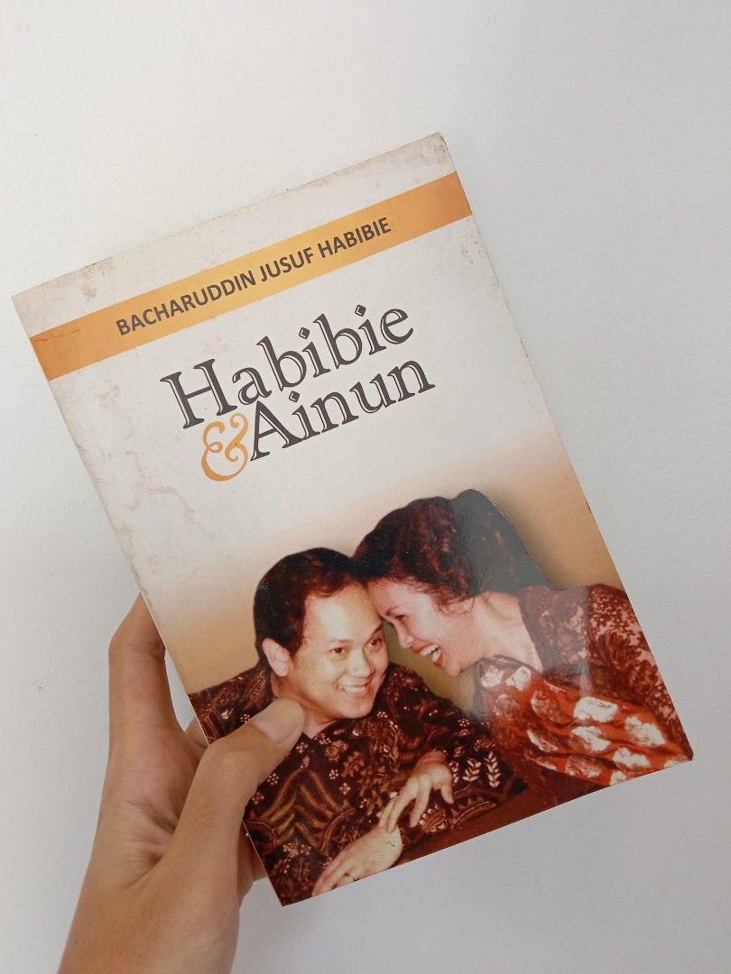 Buku Habibie & ainun, Buku & Alat Tulis, Buku di Carousell Buku Habibie & ainun, Buku & Alat Tulis, Buku di Carousell