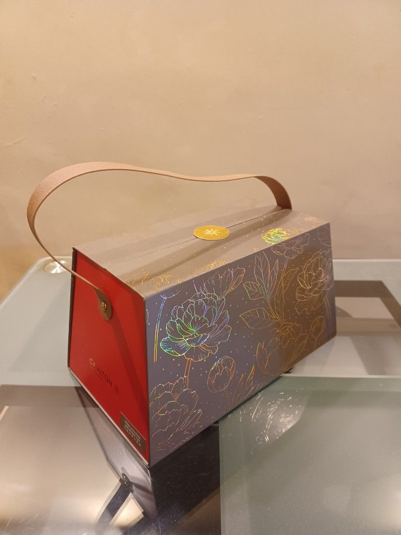 Carlton Hotel Mooncake Box, Furniture & Home Living, Home Improvement ...