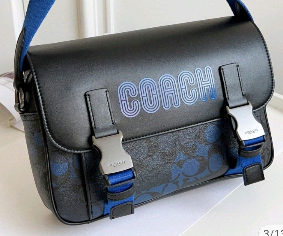 Coach Messenger Bag, Men's Fashion, Bags, Sling Bags on Carousell