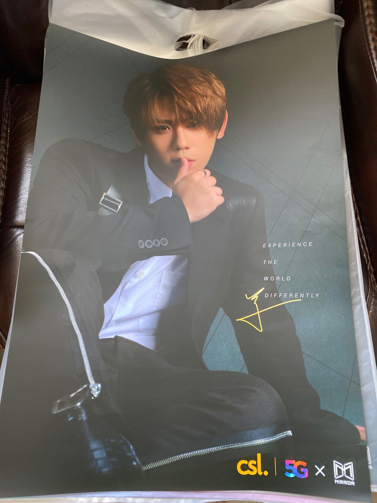 CSL x Mirror POSTER, 興趣及遊戲, 書本 & 文具, 雜誌及其他 - Carousell