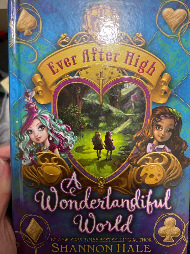 ever after high a wonderlandiful world, 興趣及遊戲, 書本 & 文具, 小說及非小說 - Carousell