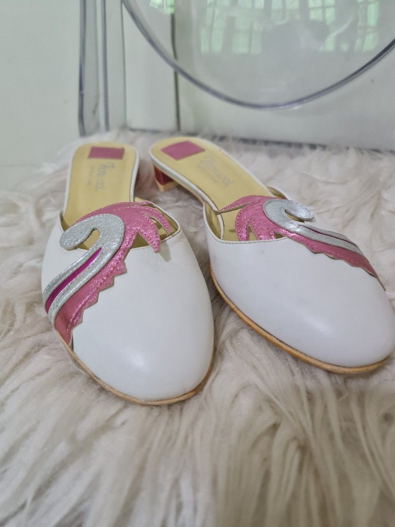 Fiorucci Low heel Slip on Shoes, Luxury, Sneakers & Footwear on Carousell