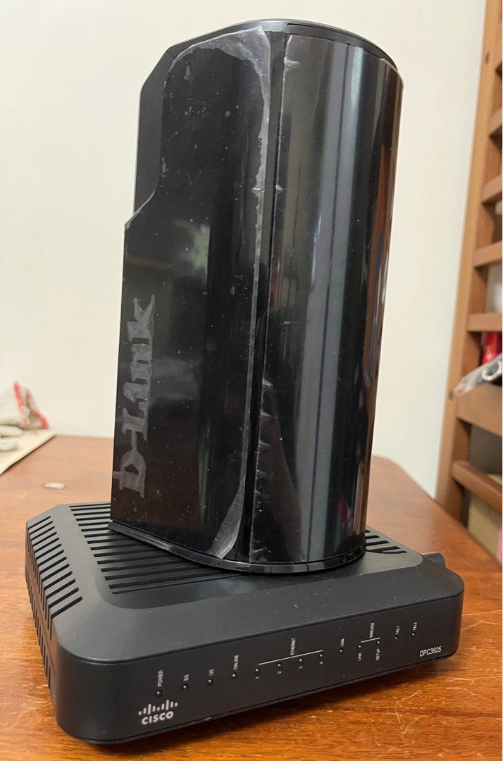 (FREE) Dlink and Cisco router, Computers & Tech, Parts & Accessories ...