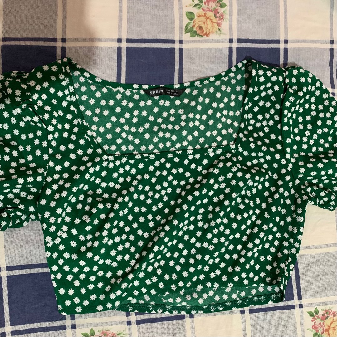 Green Floral Top, Women's Fashion, Tops, Blouses on Carousell