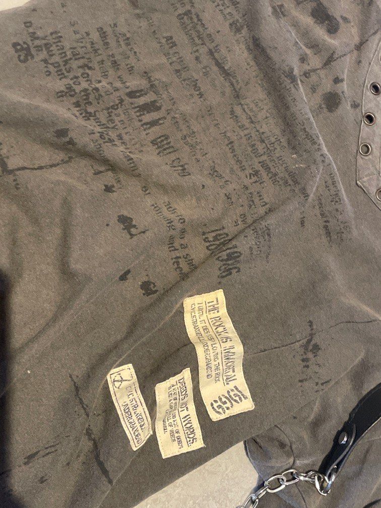 Grudgy y2k dark top, Women's Fashion, Tops, Longsleeves on Carousell