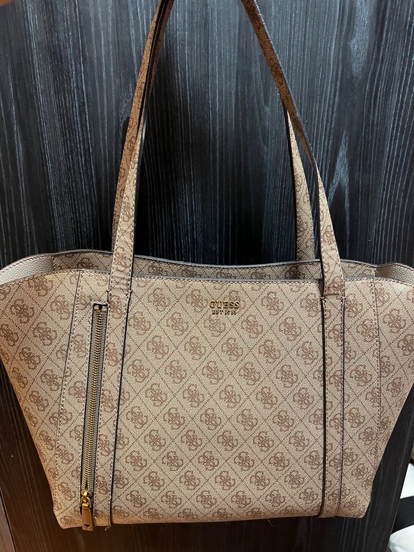 Guess est 1981, Women's Fashion, Bags & Wallets, Shoulder Bags on Carousell