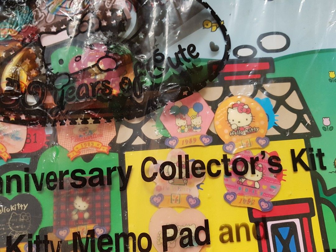 Hello Kitty magnet board with Hello Kitty picture with magnetic attach ...