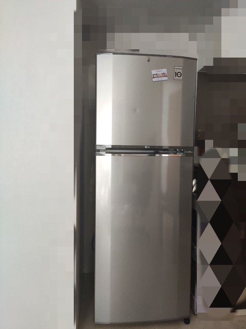 LG 255L Fridge and freezer - 2 door, TV & Home Appliances, Kitchen Appliances, Refrigerators ...