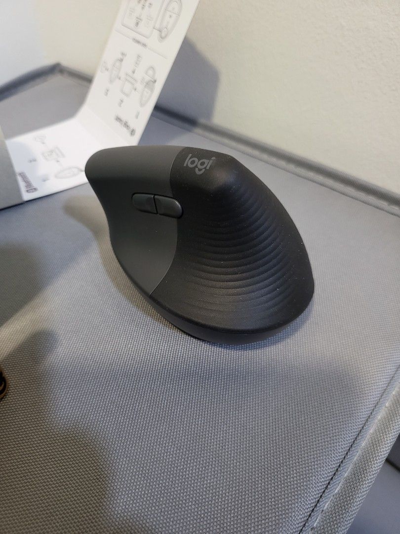 Logicool (Logitech) LIFT Mouse (Black), Computers & Tech, Parts ...