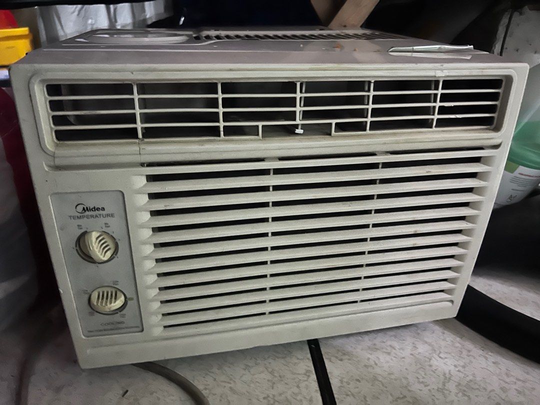 Midea window type aircon, TV & Home Appliances, Air Conditioning and ...