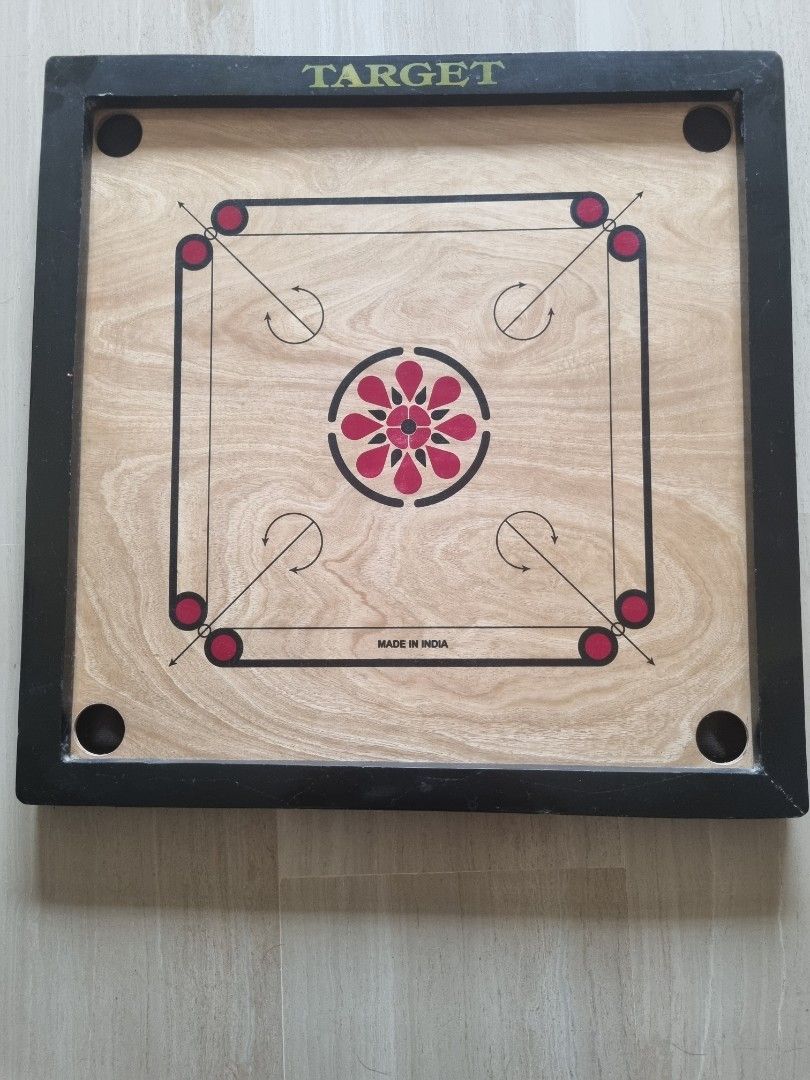 Mini Carrom Board, Hobbies & Toys, Toys & Games on Carousell