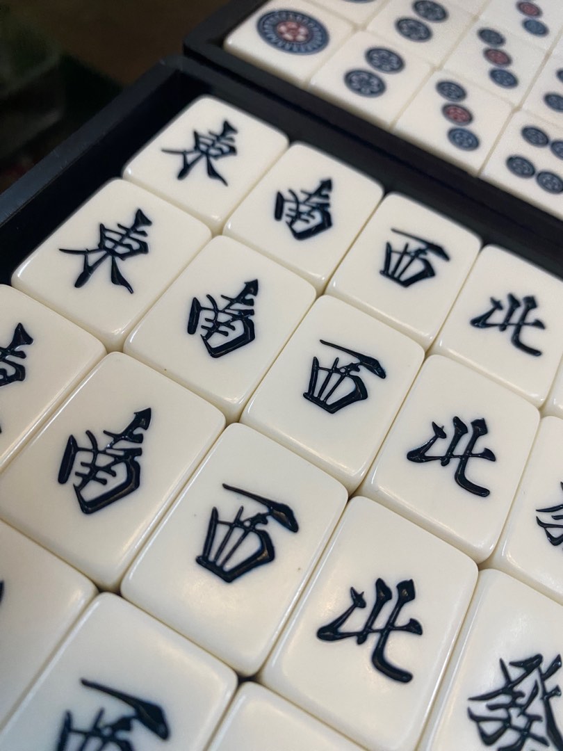 Miniature Mahjong Set, Hobbies & Toys, Toys & Games on Carousell