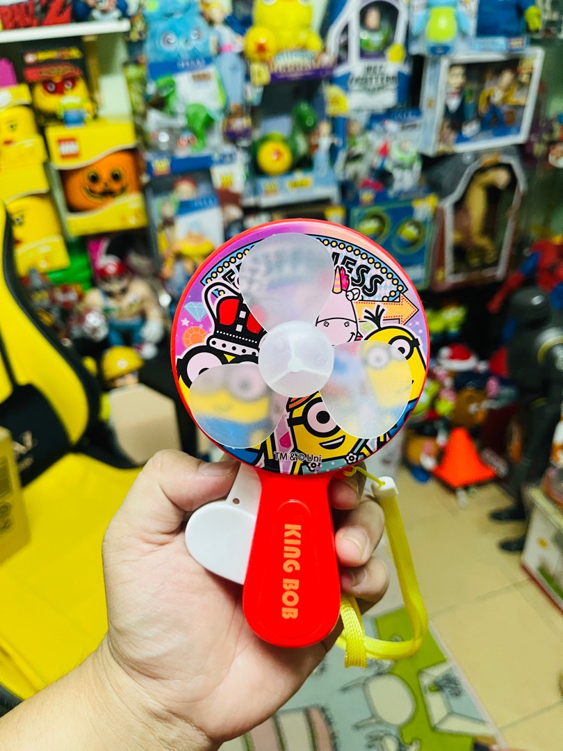 Minion fan despicable me, Hobbies & Toys, Toys & Games on Carousell