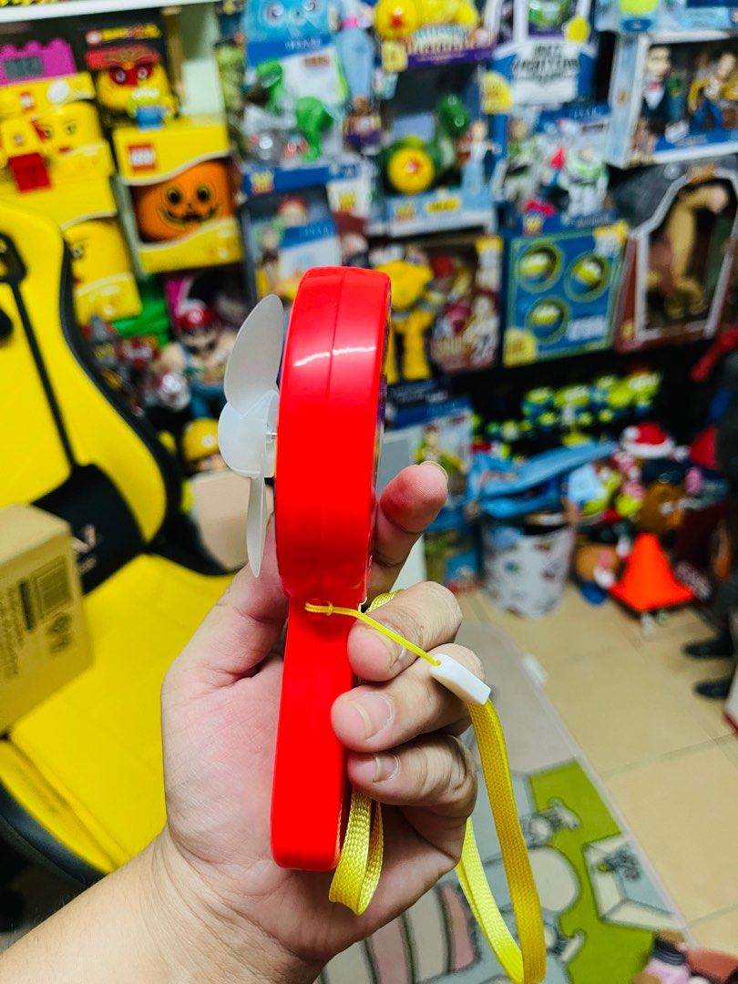 Minion fan despicable me, Hobbies & Toys, Toys & Games on Carousell