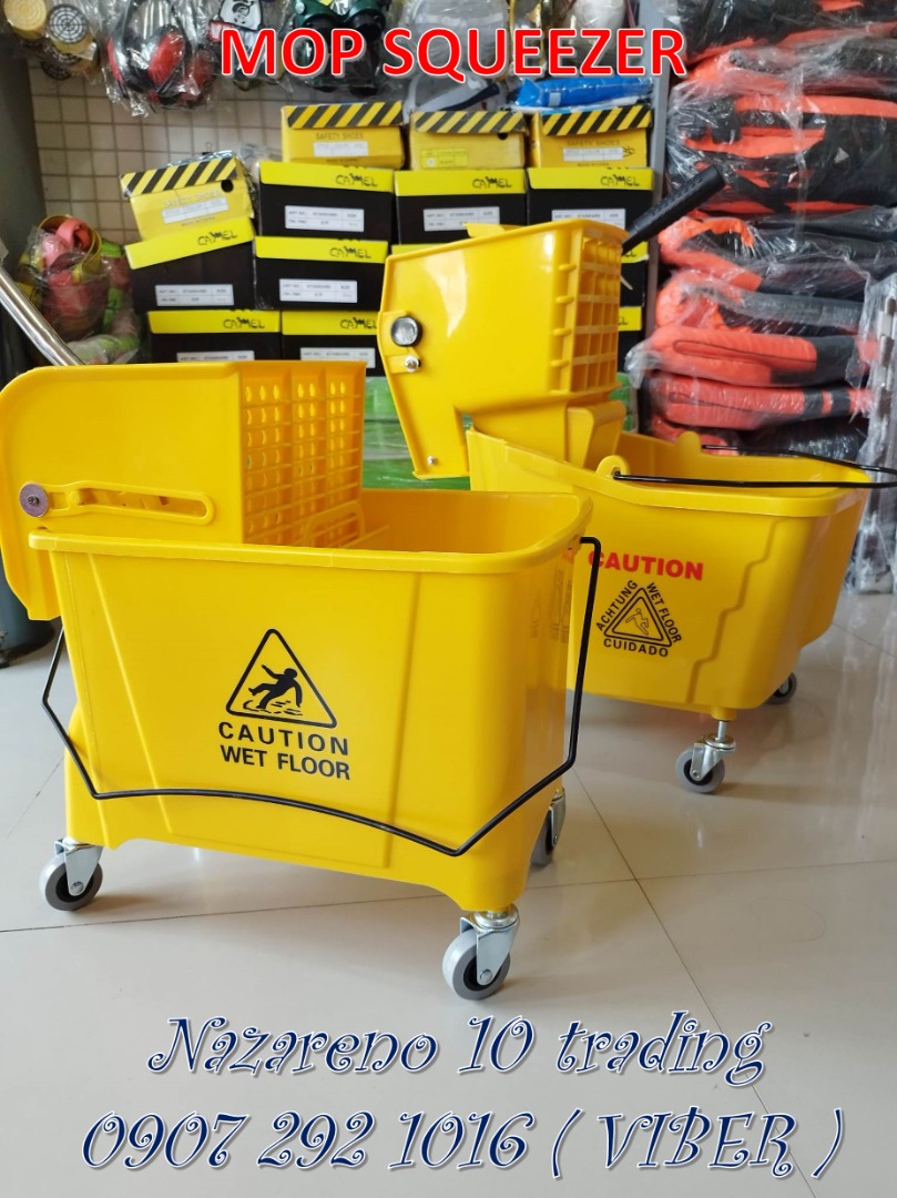 Mop squeezer w/wheels 25, Commercial & Industrial, Construction Tools ...