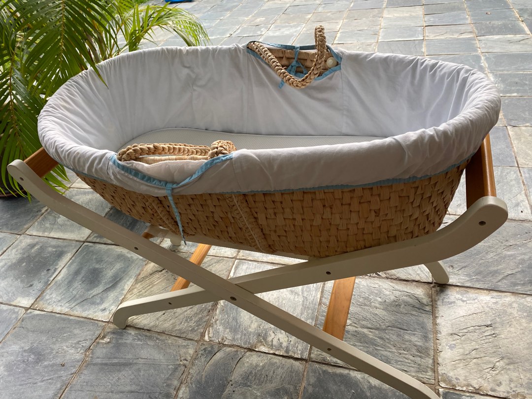 Moses Crib, Babies & Kids, Baby Nursery & Kids Furniture, Cots & Cribs ...