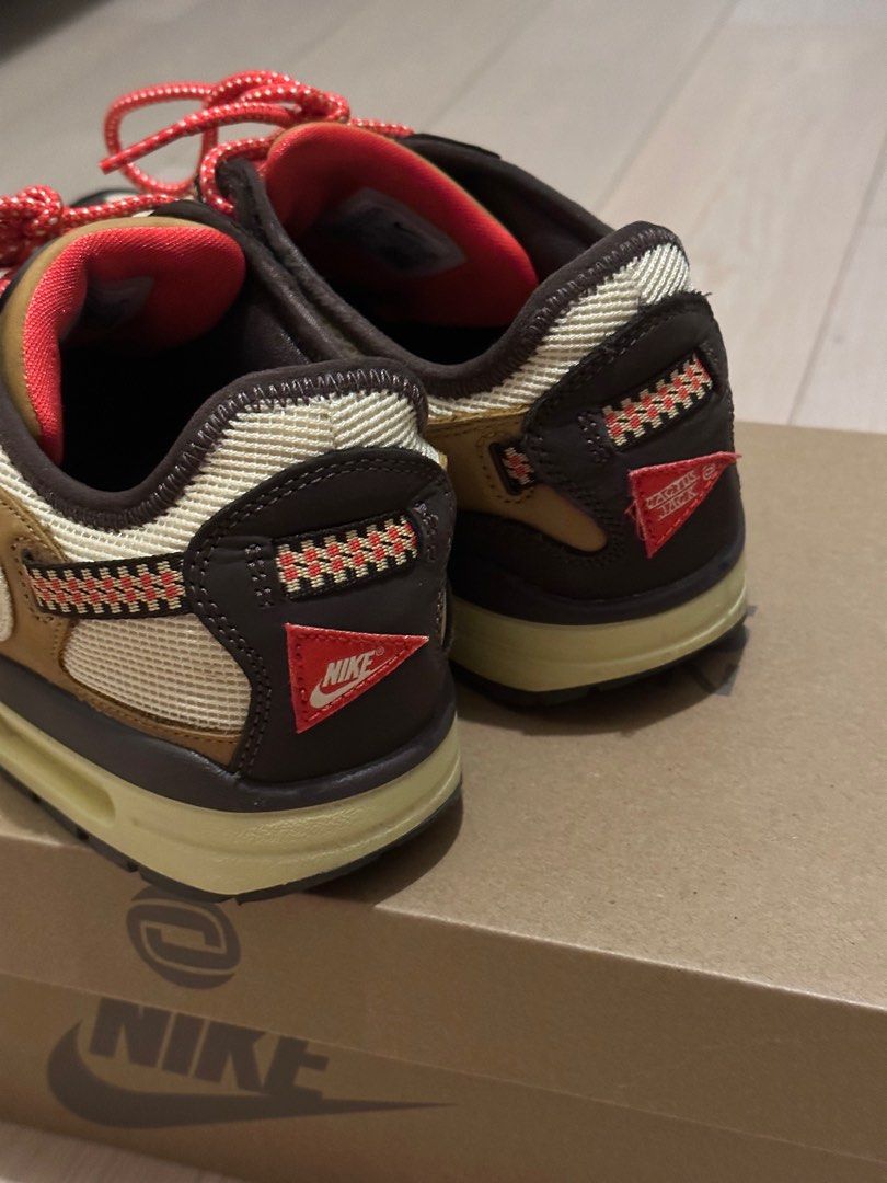 Nike x Travis Scott Cactus Jack Air Max 1, 男裝, 鞋, 波鞋 - Carousell
