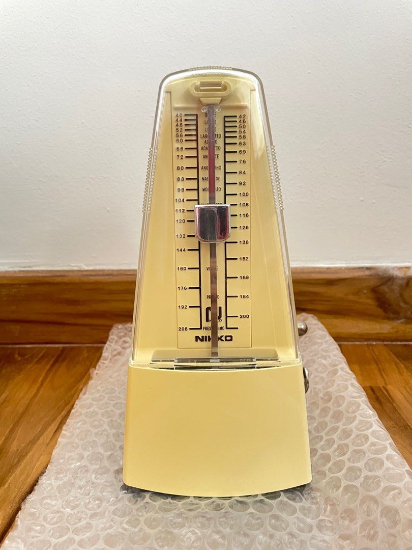Nikko Made in Japan Metronome 221 (Cream) Ivory Peacock, Hobbies & Toys ...
