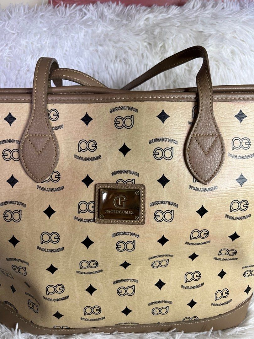Paolo Gomes Tote Bag, Women's Fashion, Bags & Wallets, Tote Bags on ...