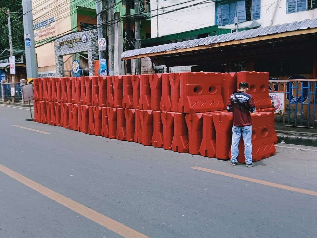 Plastic barrier BRB2 supplier 240, Commercial & Industrial ...