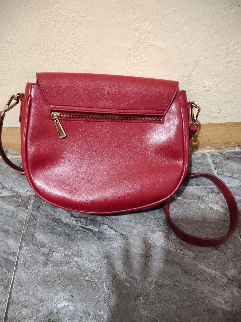 Tas Povilo Moon Bag Original, Fesyen Wanita, Tas & Dompet di Carousell