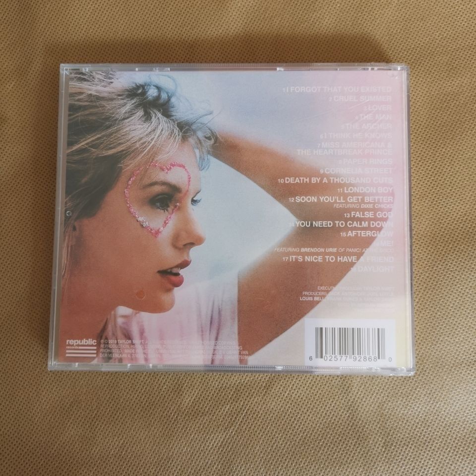 (pre-order) Taylor swift// lover Album sealed, Hobbies & Toys, Music ...