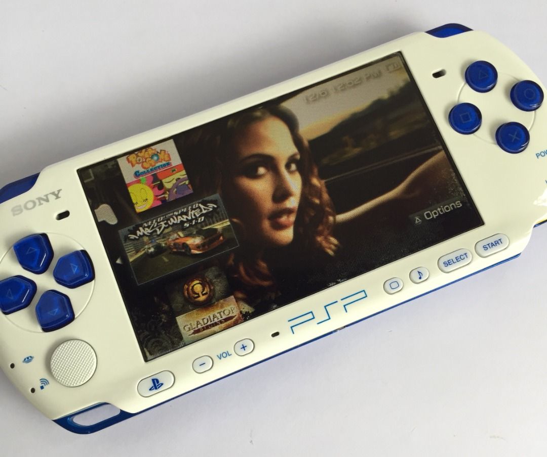 PSP Slim (3000 Model) White & Blue with 32gb SD (full of games), Video ...