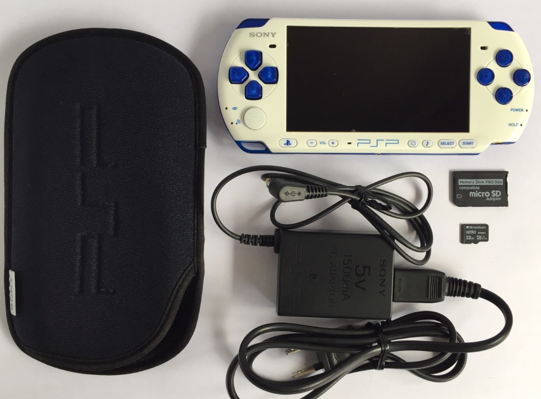 PSP Slim (3000 Model) White & Blue with 32gb SD (full of games), Video ...