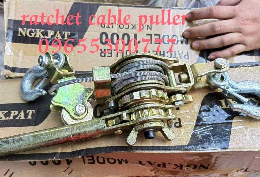 Ratchet Cable Puller, Commercial & Industrial, Construction Tools ...
