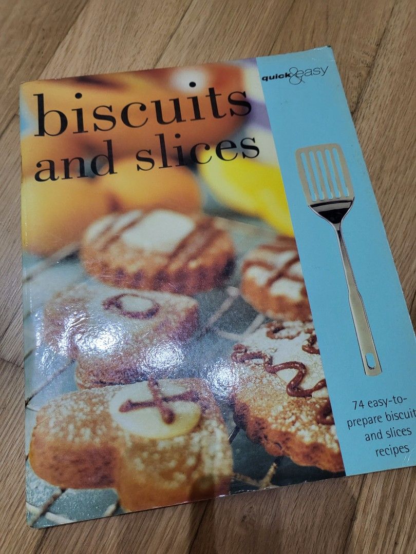 Recipe book (English) - Biscuits/Cakes/Cupcakes, Hobbies & Toys, Books ...
