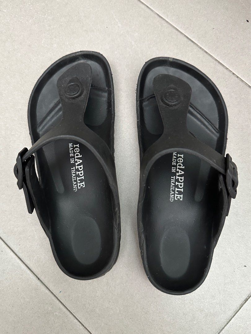 Red Apple Slipper, Women's Fashion, Footwear, Flats on Carousell