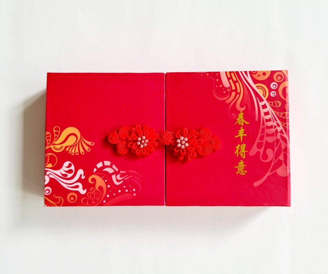 CNY Red Packets Ang Pao Hong Bao in a Red Lucky Knot Box, Hobbies ...