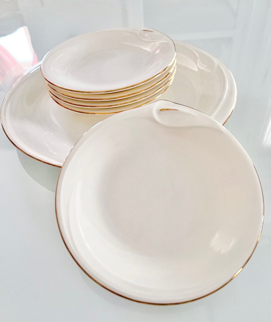 Richfield Cake Plate Set, Furniture & Home Living, Kitchenware ...