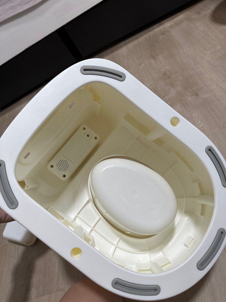 Skip hop potty with flushing sound, Babies & Kids, Bathing & Changing ...
