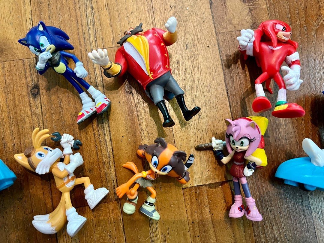 Sonic hedgehog cake toppers set, Hobbies & Toys, Toys & Games on Carousell