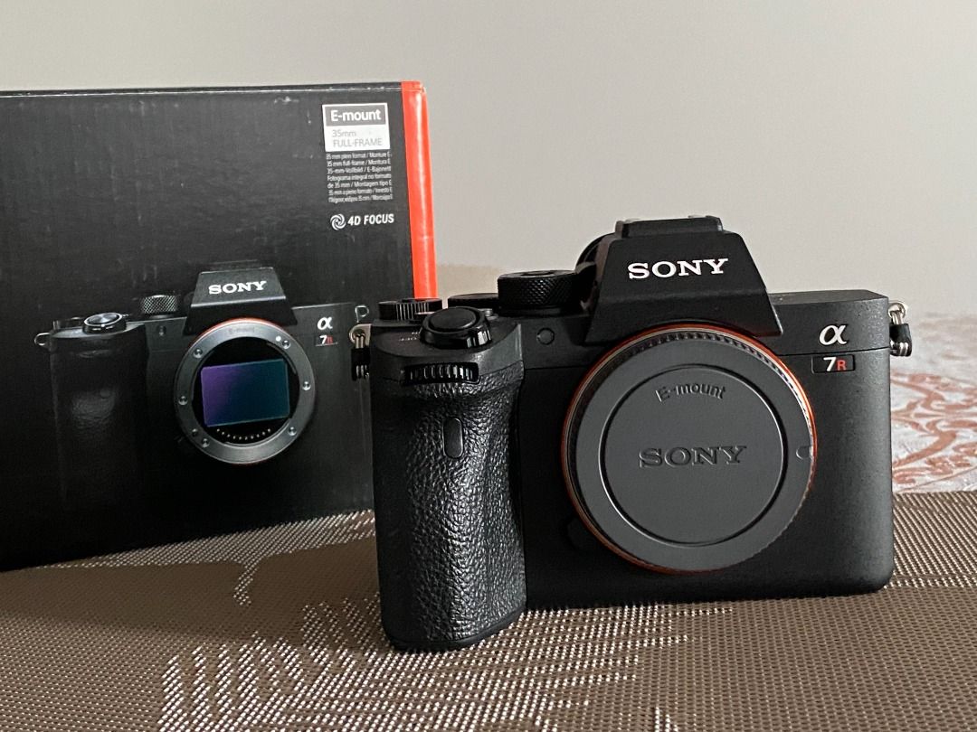 Sony a7 R4 body only, Photography, Cameras on Carousell