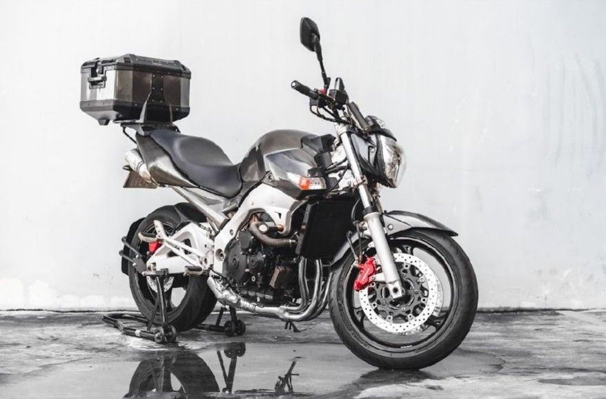 Suzuki GSR 400, Motorcycles, Motorcycles for Sale, Class 2A on Carousell