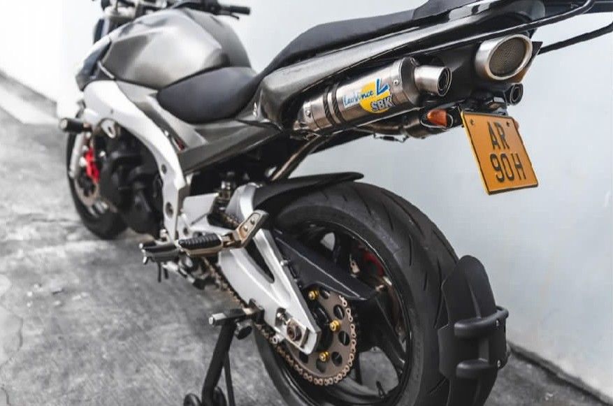 Suzuki GSR 400, Motorcycles, Motorcycles for Sale, Class 2A on Carousell