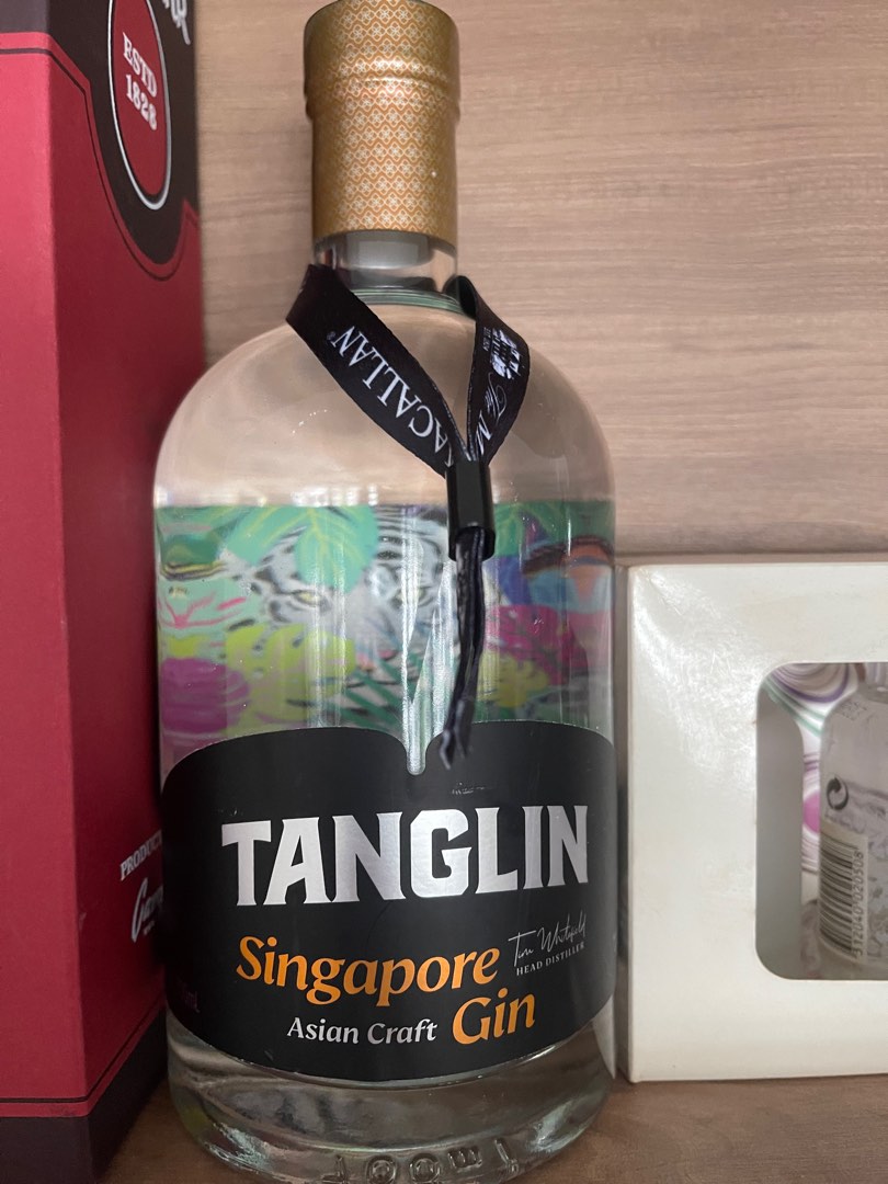 Tanglin Singapore Gin, Food & Drinks, Alcoholic Beverages on Carousell