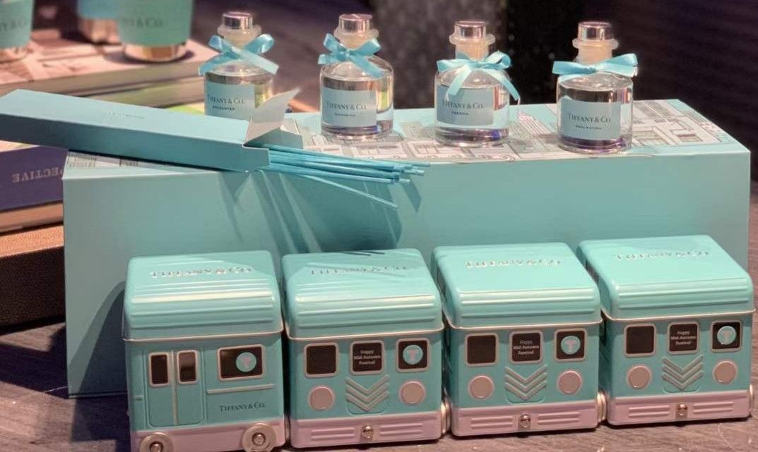 Tiffany train aroma diffuser set, 傢俬＆家居, 家居香薰 - Carousell